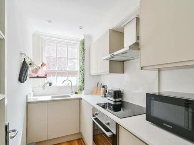 1 Bedroom Flat For Sale In Hyde Park Estate, London