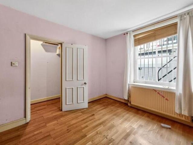 1 bedroom flat for sale in Ifield Road, London, SW10