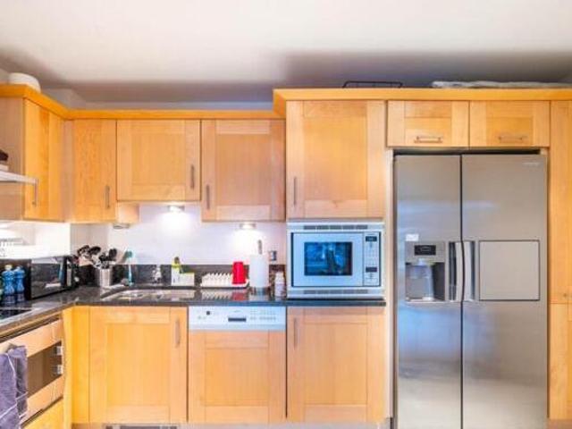 1 Bedroom Flat For Sale In Imperial Wharf, London