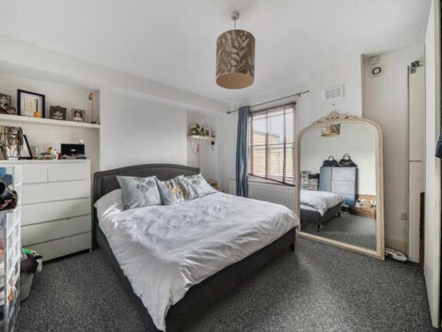 1 bedroom flat for sale in Ivydale Road, Nunhead, London, SE15