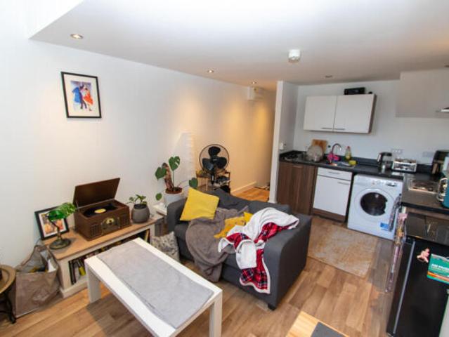 1 bedroom flat for sale in Jubilee Drive, Liverpool, L7