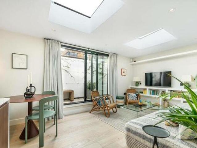 1 Bedroom Flat For Sale In Kensington, London