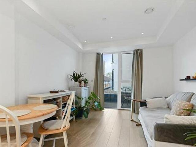 1 Bedroom Flat For Sale In King Street, Acton