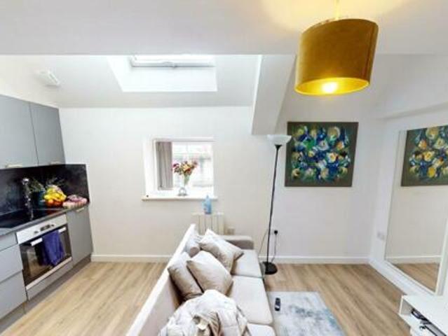 1 Bedroom Flat For Sale In King Street, Stretford