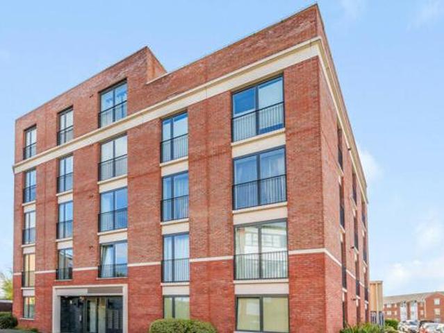 1 Bedroom Flat For Sale In Kingston Upon Thames