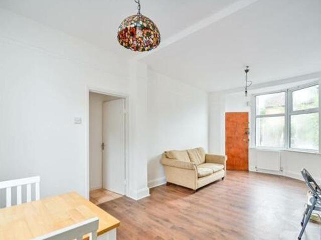 1 Bedroom Flat For Sale In Kingston, Kingston Upon Thames