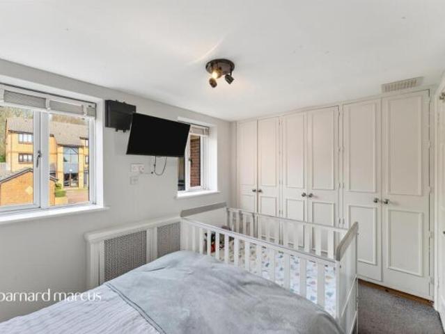 1 bedroom flat for sale in Kirk Rise, Sutton, SM1