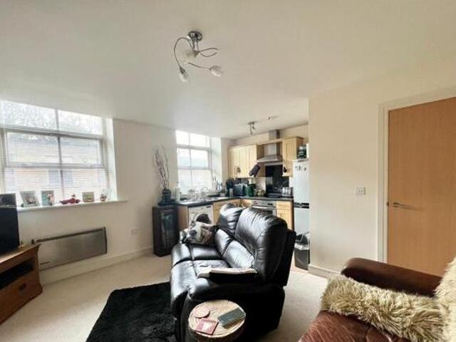 1 Bedroom Flat For Sale In Kirkburton