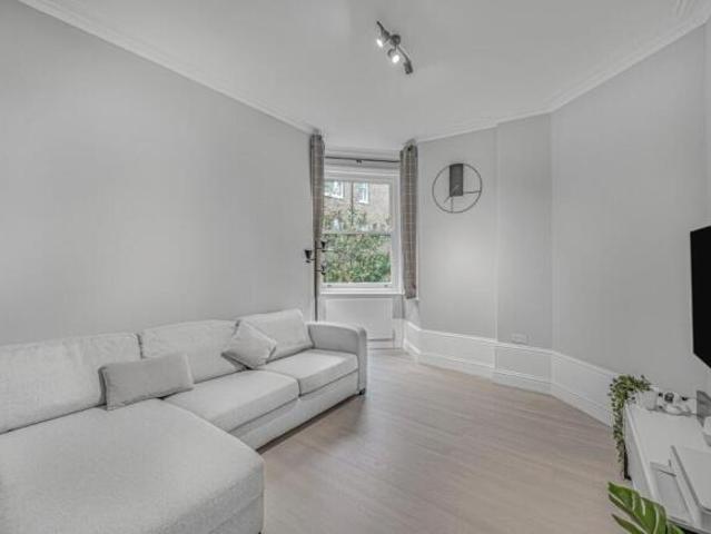 1 bedroom flat for sale in Lanark Mansions, 14 Lanark Road, W9