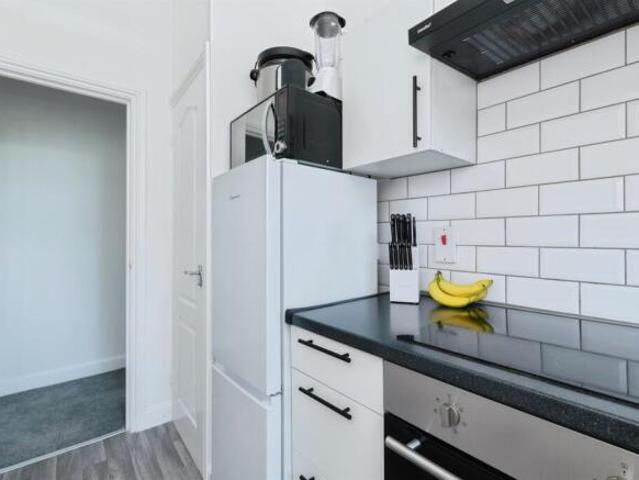 1 bedroom flat for sale in Lansdowne Road, Bournemouth, BH1