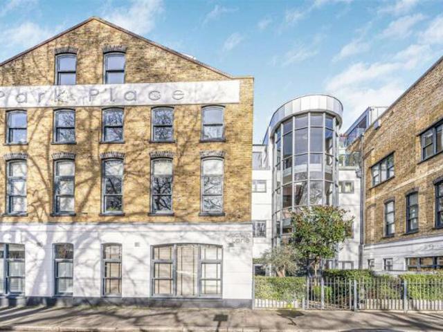 1 bedroom flat for sale in Lawn Lane, SW8