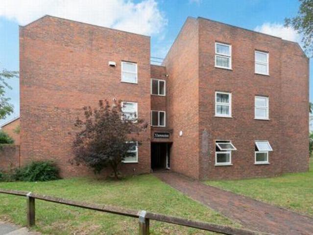 1 Bedroom Flat For Sale In Lee Park, Blackheath