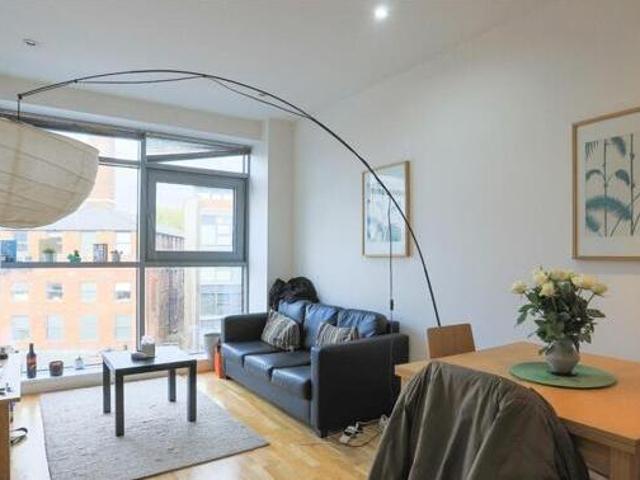 1 Bedroom Flat For Sale In Leeds, West Yorkshire