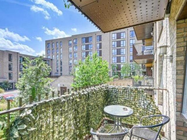 1 Bedroom Flat For Sale In Limehouse, London
