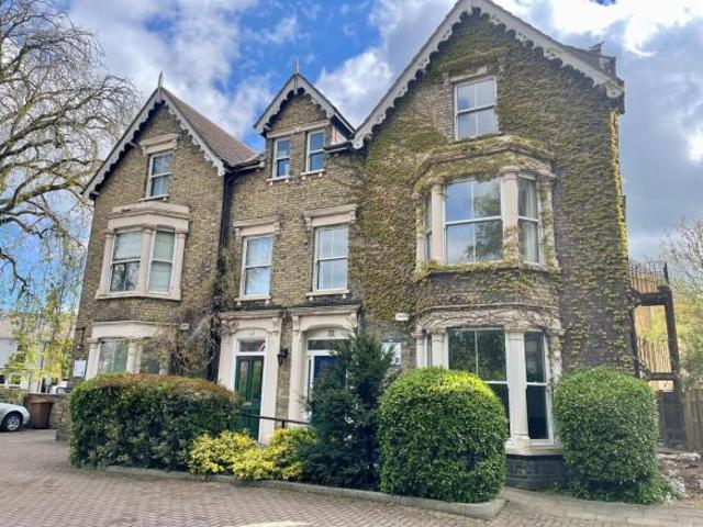 1 bedroom flat for sale in Lincoln Road, Peterborough, PE1