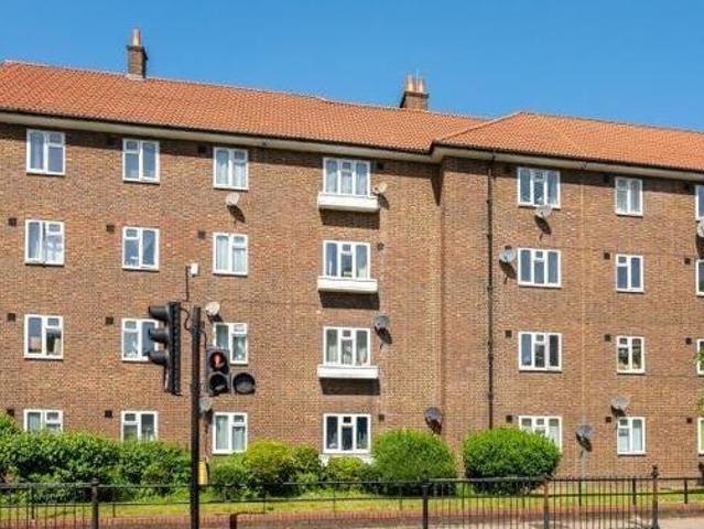 1 Bedroom Flat For Sale In Lindley Estate, London