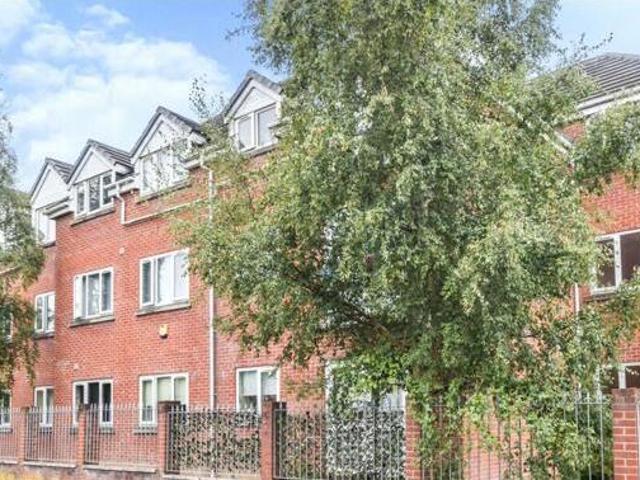 1 Bedroom Flat For Sale In Little Moss Lane, Swinton