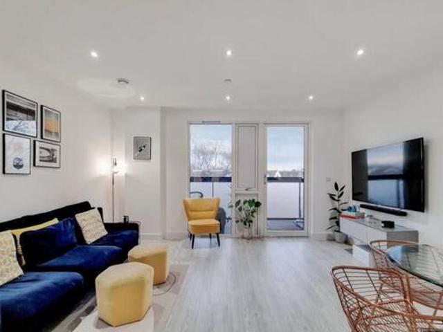 1 Bedroom Flat For Sale In London