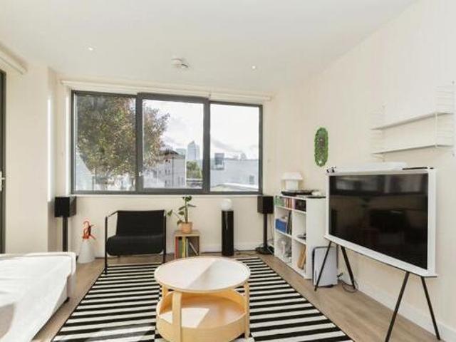 1 Bedroom Flat For Sale In London