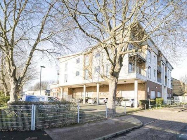 1 Bedroom Flat For Sale In London