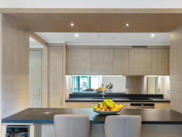 1 Bedroom Flat For Sale In London