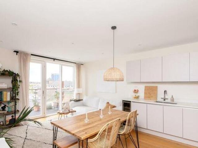1 Bedroom Flat For Sale In London