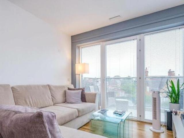 1 Bedroom Flat For Sale In London