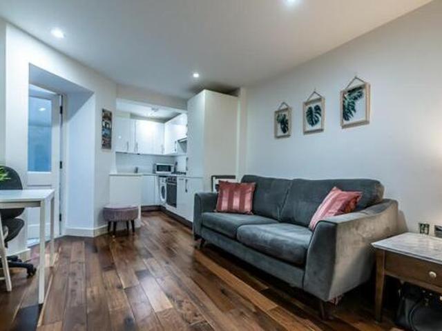 1 Bedroom Flat For Sale In London