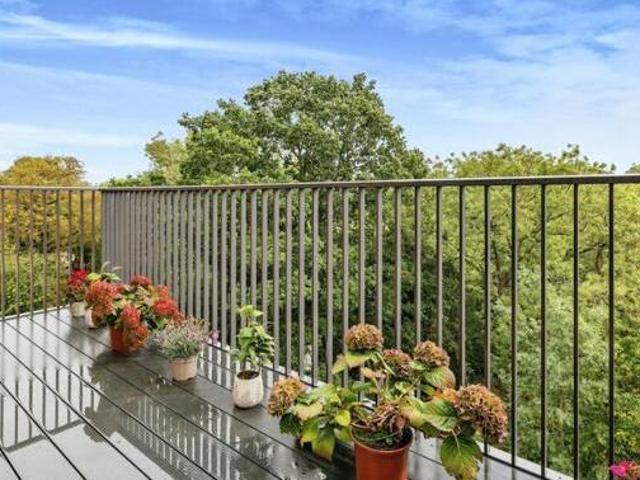 1 Bedroom Flat For Sale In London