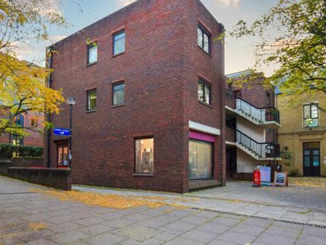 1 Bedroom Flat For Sale In London