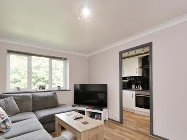 1 Bedroom Flat For Sale In London