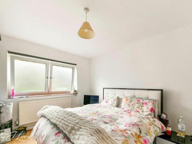 1 Bedroom Flat For Sale In London