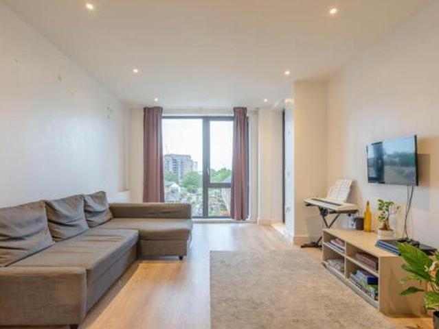 1 Bedroom Flat For Sale In London