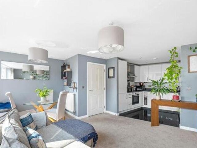 1 Bedroom Flat For Sale In London
