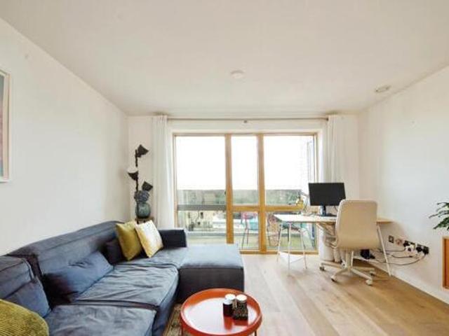 1 Bedroom Flat For Sale In London
