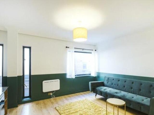 1 Bedroom Flat For Sale In London