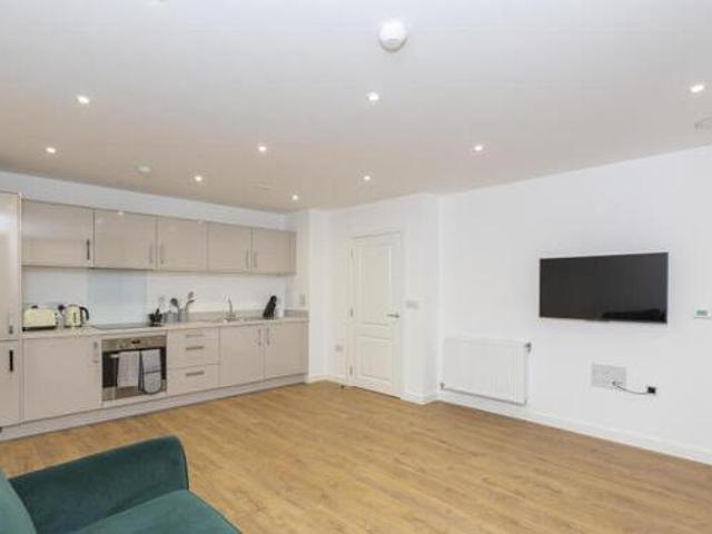 1 Bedroom Flat For Sale In London