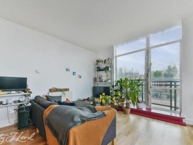 1 Bedroom Flat For Sale In London