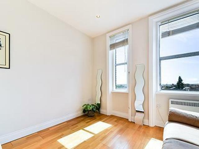 1 Bedroom Flat For Sale In London