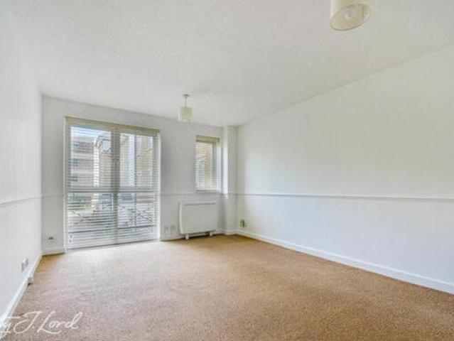 1 Bedroom Flat For Sale In London