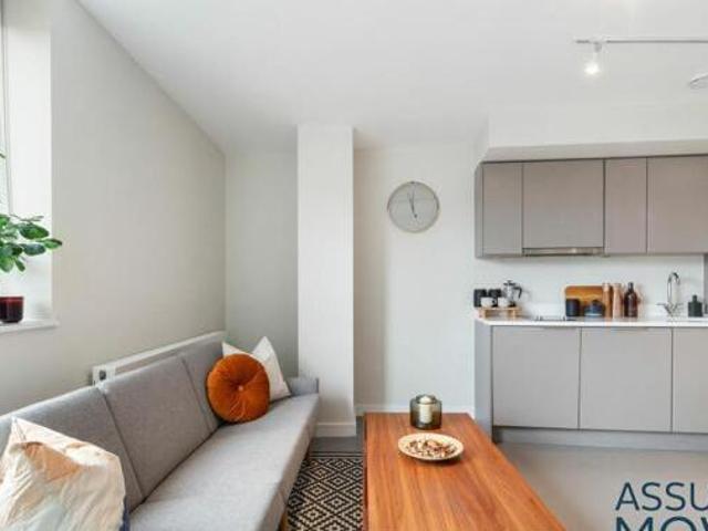 1 Bedroom Flat For Sale In London