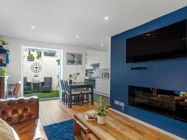 1 Bedroom Flat For Sale In London