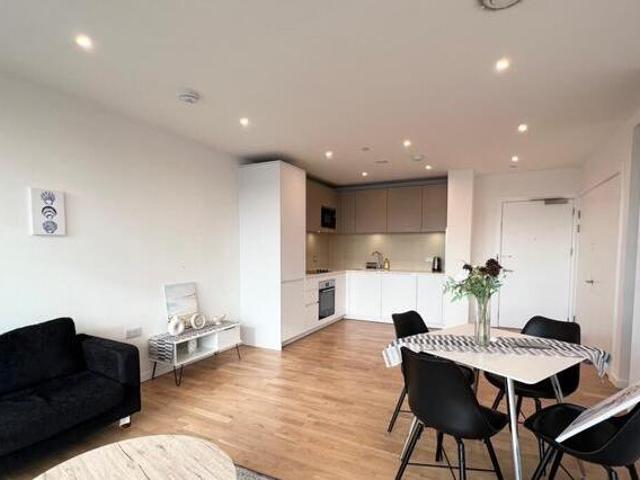 1 Bedroom Flat For Sale In London