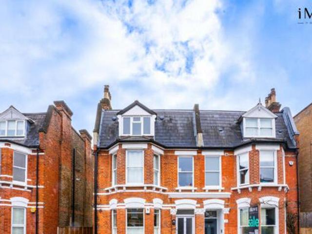 1 Bedroom Flat For Sale In London