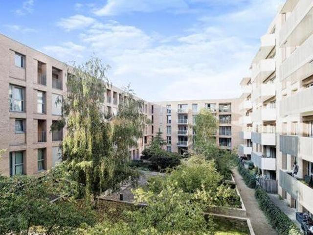 1 Bedroom Flat For Sale In London