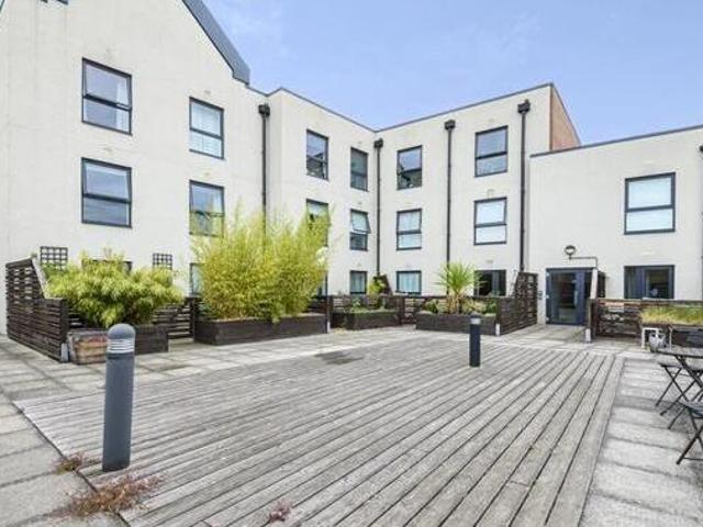 1 Bedroom Flat For Sale In London, Greater London
