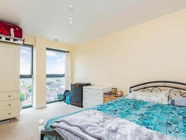 1 Bedroom Flat For Sale In London Road, Croydon