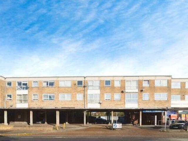 1 Bedroom Flat For Sale In London Road, Romford