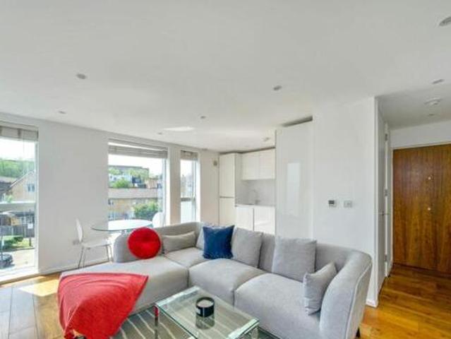 1 Bedroom Flat For Sale In Long Walk