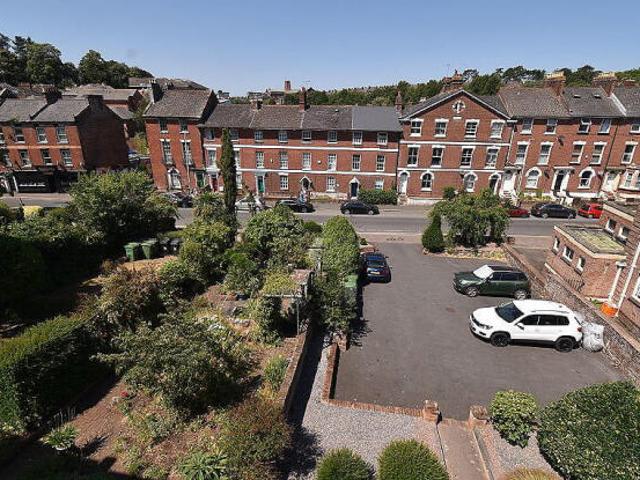 1 bedroom flat for sale in Longbrook Street, Exeter, EX4